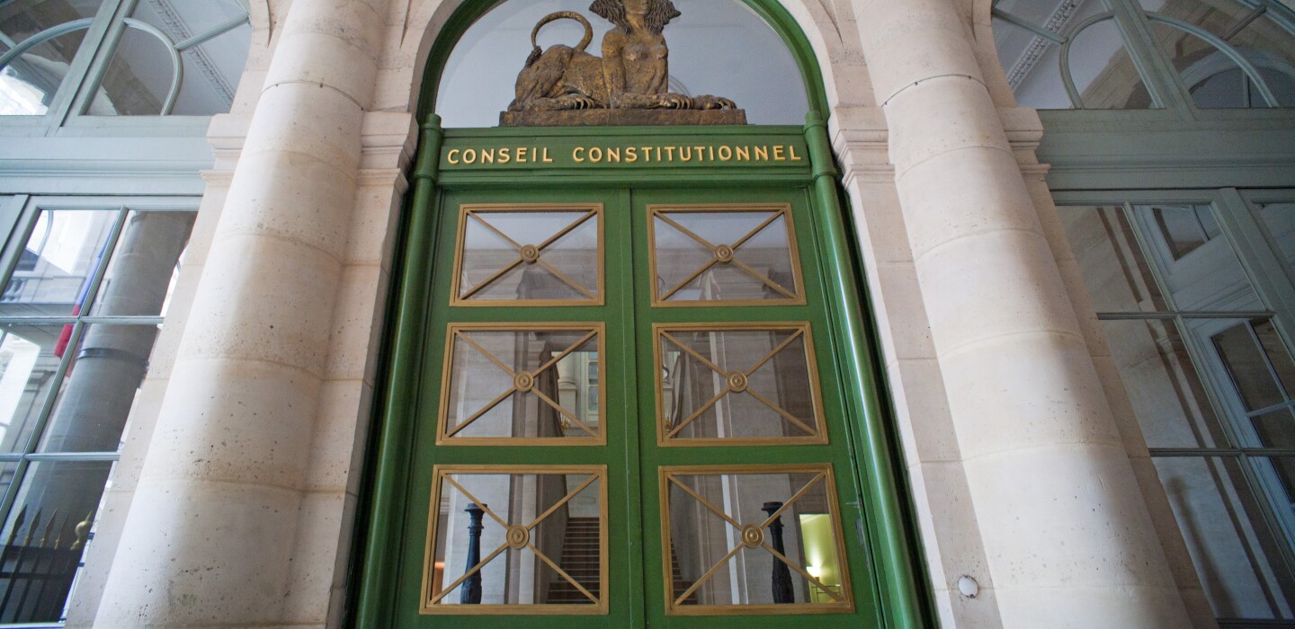 Rémunération Des Sages Qui A Peur Du Conseil Constitutionnel Lopinion